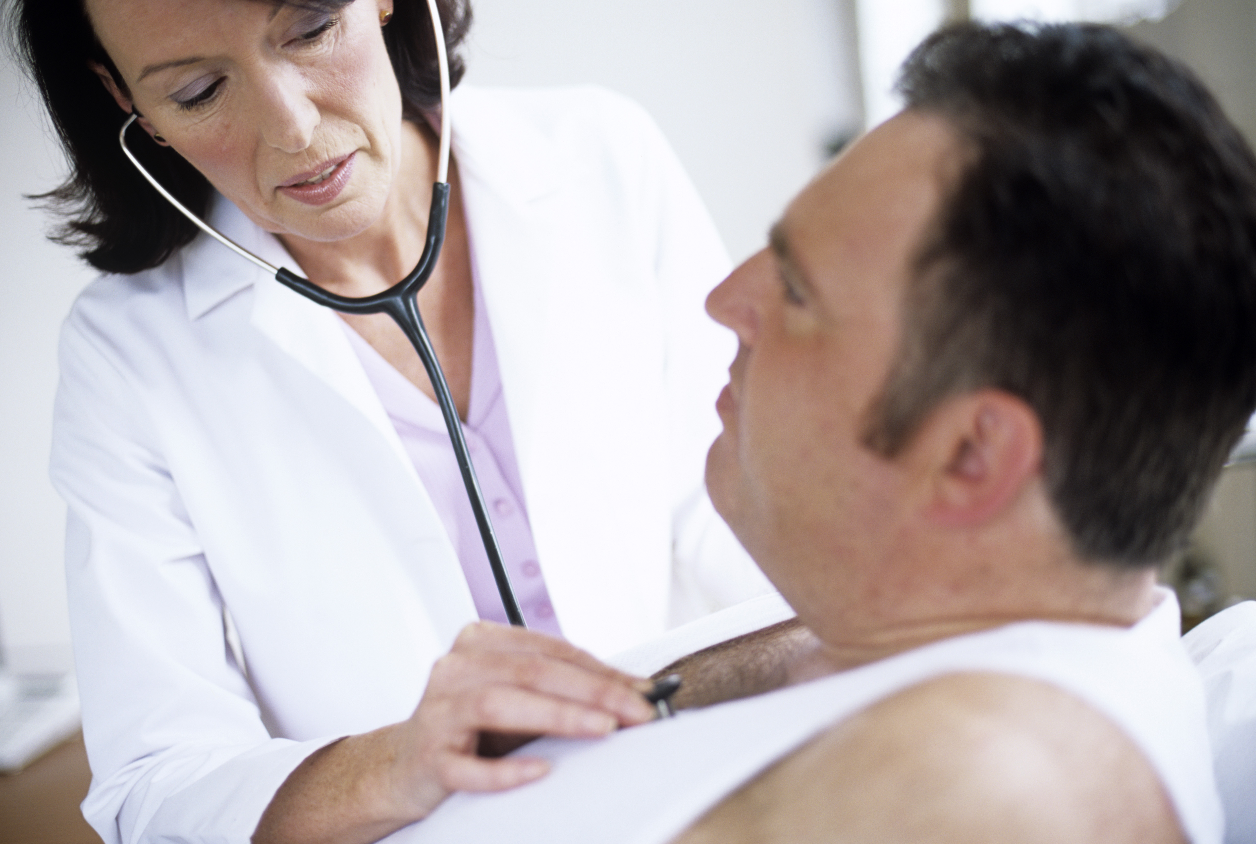Combination of inflammatory and vascular markers in the febrile phase ...